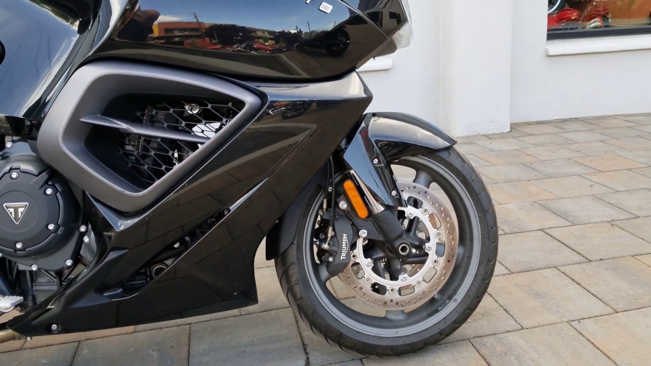 2017 Triumph Trophy SE - Phantom Black - YouTube
