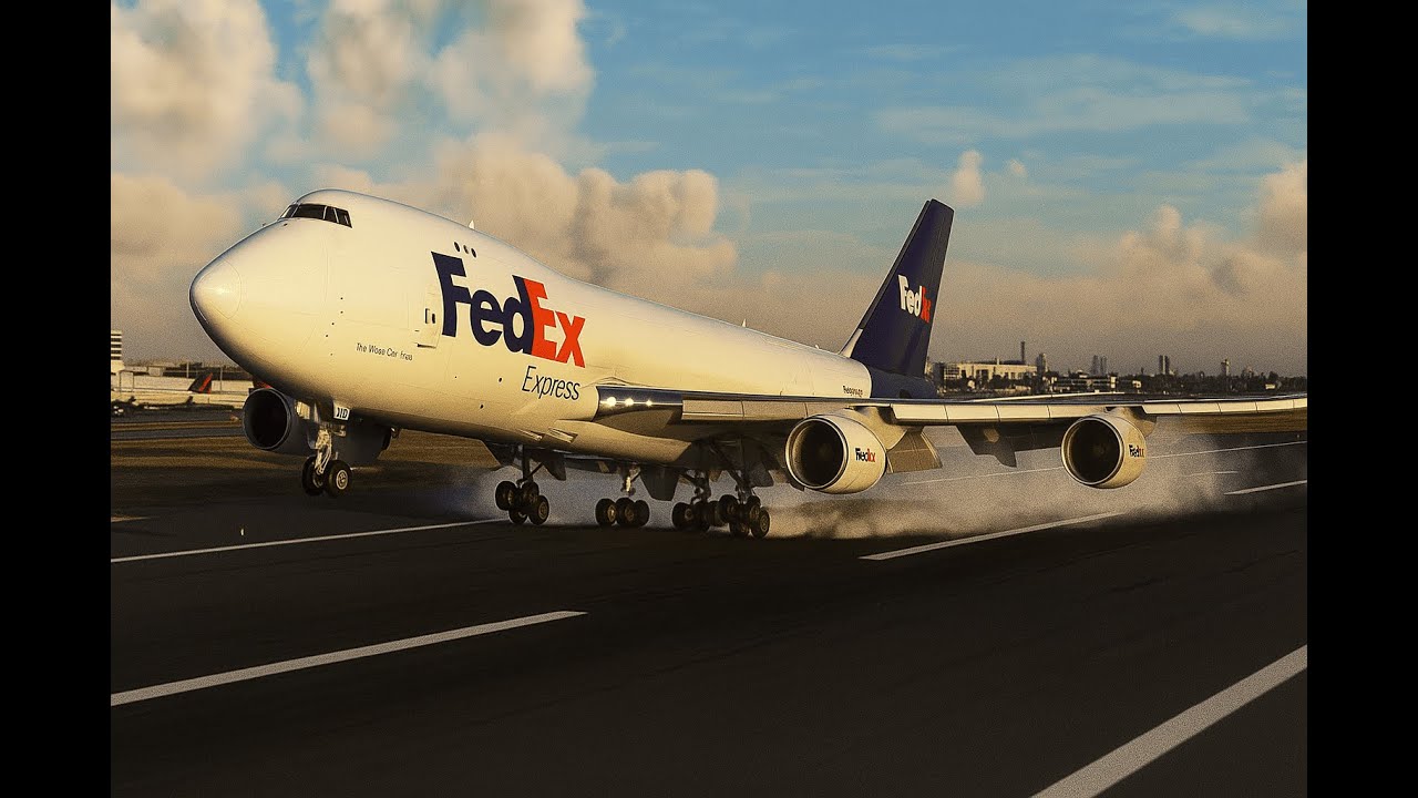 Intense Moment! FedEx Boeing 747 Lands and Takes Off Instantly at New ...
