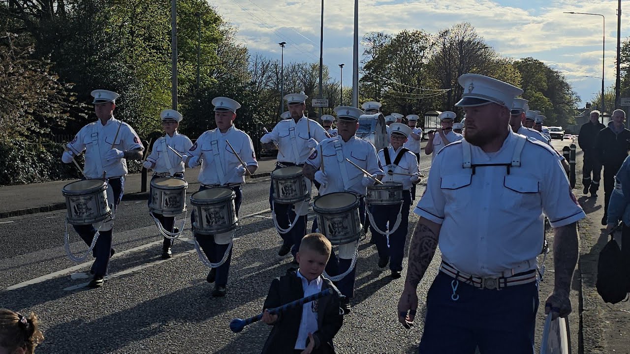 Broxburn Loyalists Flute Band Feeder parade 2024 - YouTube