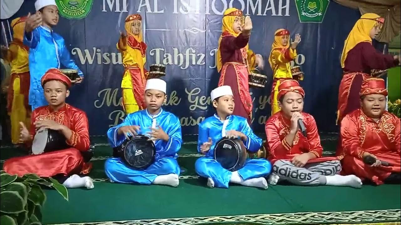 Marawis MI AL-ISTIQOMAH dalam acara Wisuda Tahfizh Juz 29 dan 30 - YouTube