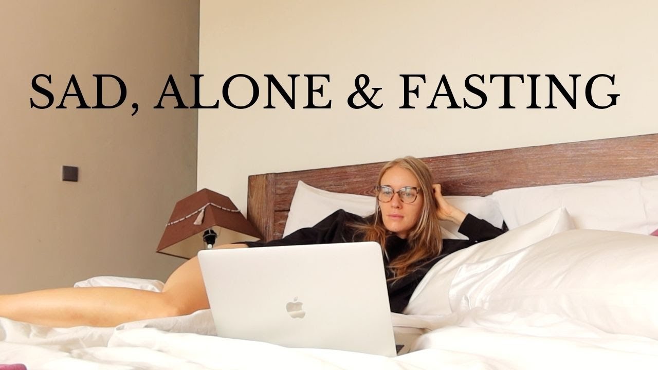 Sad, Alone & Fasting in Ubud, Bali 🌿 - YouTube