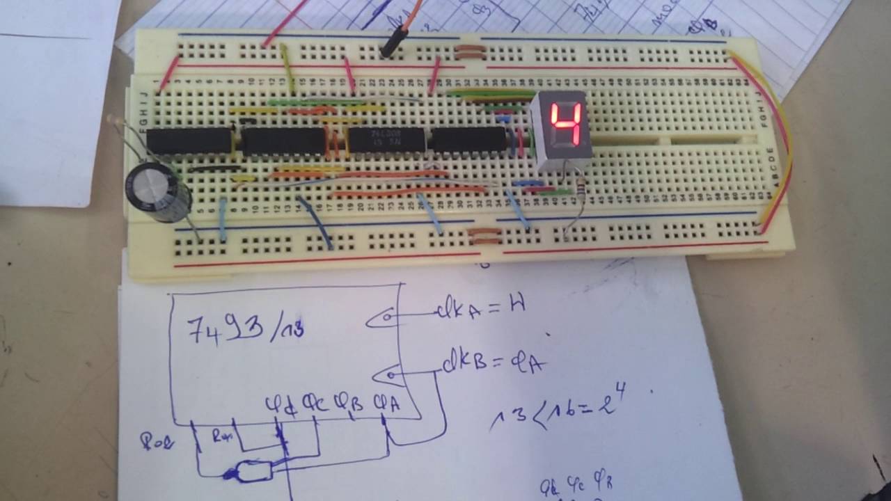 Compteur Modulo 12 avec Circuit 7493 - YouTube