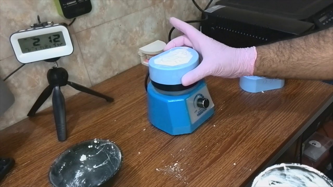 Pouring of gypsum products - YouTube