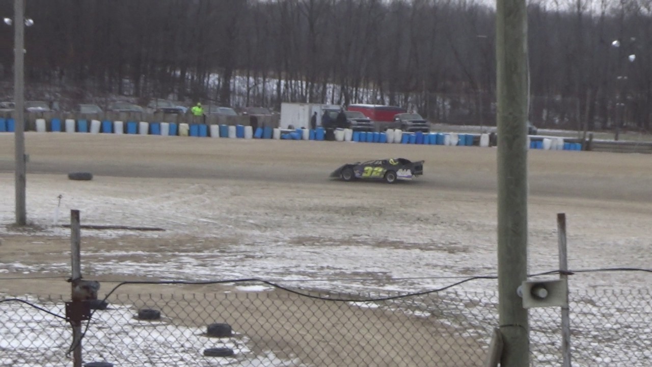 Late Model Feature at Mid Michigan Raceway Park, Fenwick, Michigan ...