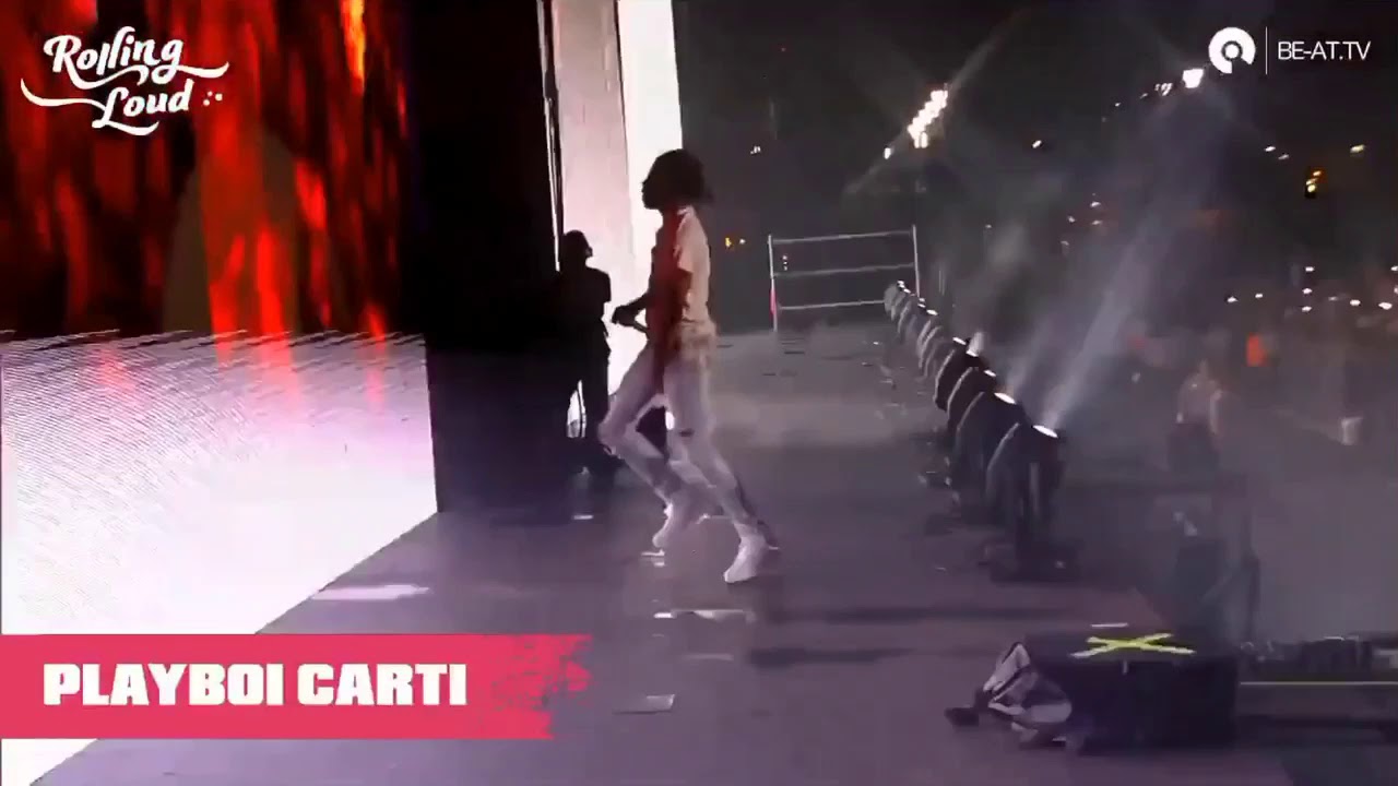 Playboi Carti on fire in Rolling Loud 2019 - YouTube