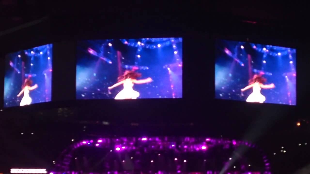 Selena Gomez - Who Says Live 03/09/14 (Houston Rodeo) - YouTube