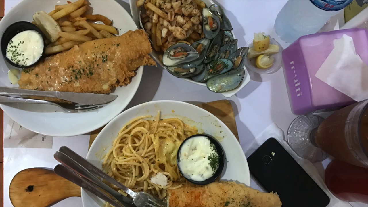 Fish and Chips Review !! Fish & Co (99K) VS Fish Streat (29K). - YouTube