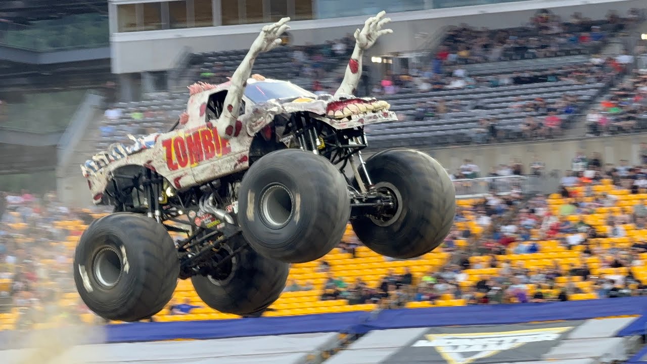 Monster Jam Pittsburgh 2025 FULL SHOW - YouTube