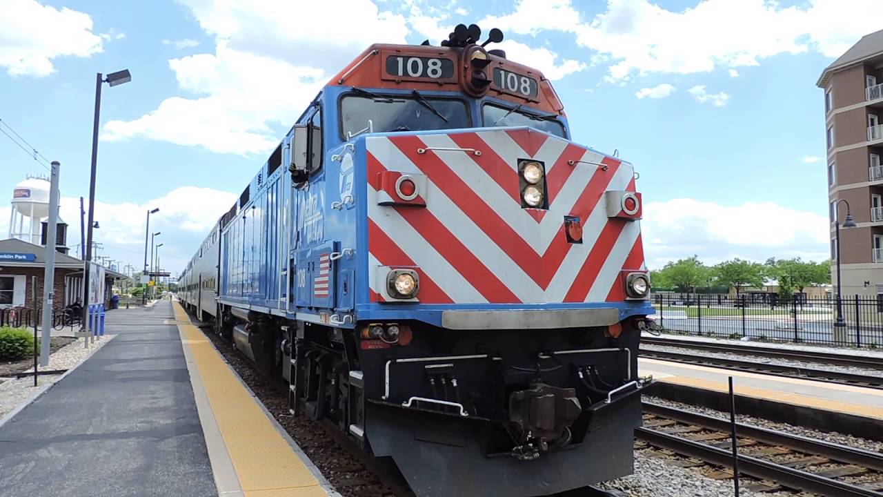 Metra F40PH-3 108 Leads an Outbound Arriving/Departing Franklin Park IL ...