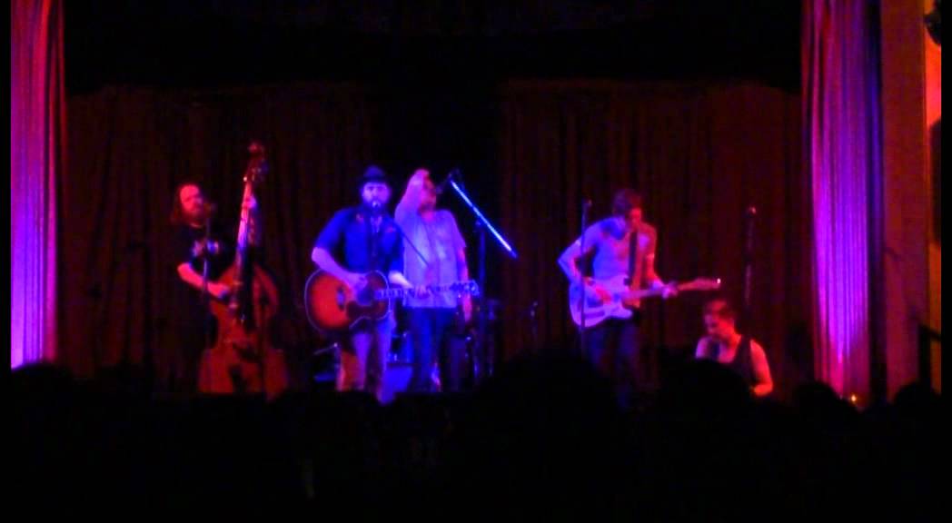 Graveyard Train - Get the Gold - Meeniyan Hall, August 2012 - YouTube