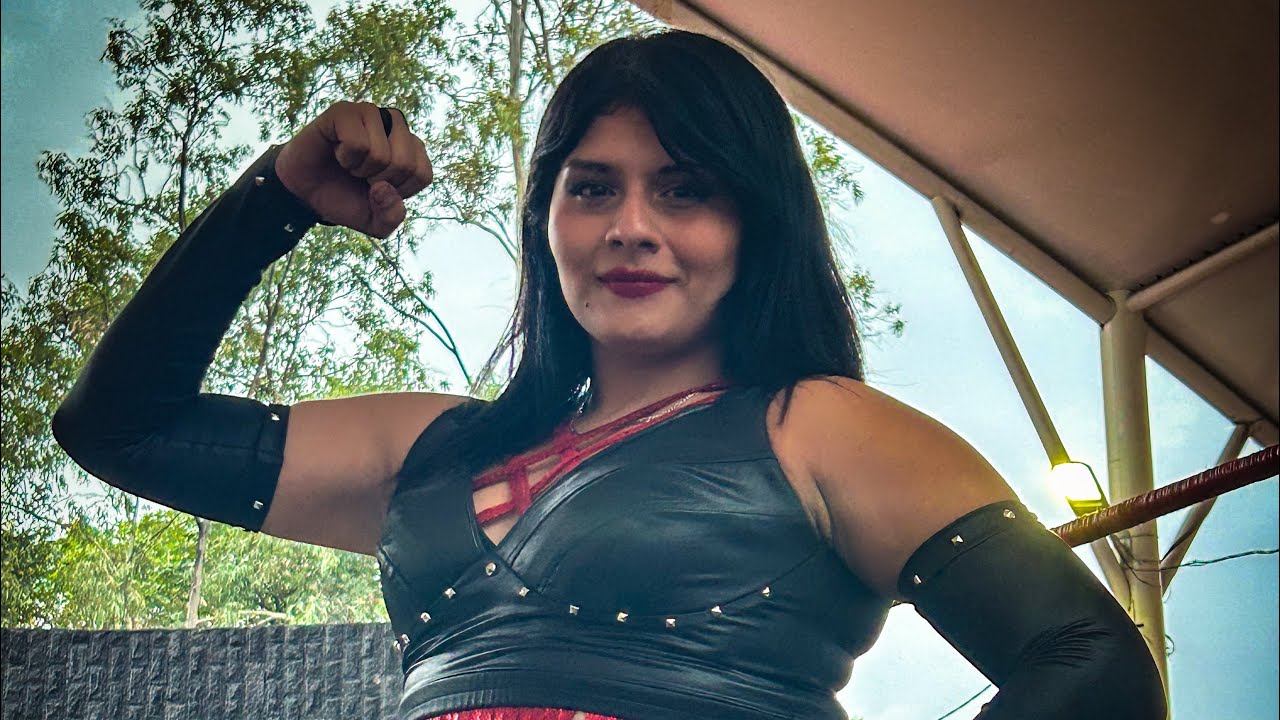 Ariana Mami VS Akila Princess - Lucha Mixta - Brigada Dos de Tres ...