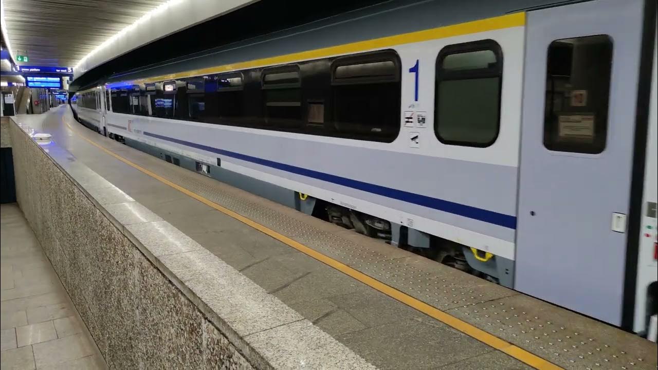 [PKP Intercity] EP09-040 z EIC-8100 CHROBRY - YouTube