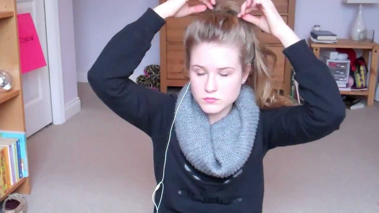 Fun and Messy High Ponytail ! (Hair tutorial) - YouTube