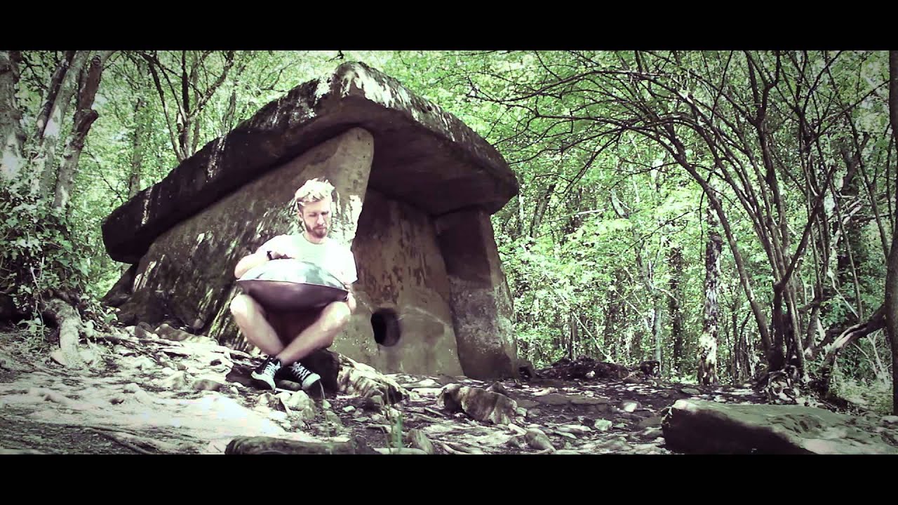 Andrew Jasinski - Dolmen Hang (megalith hang drum sound - part one ...