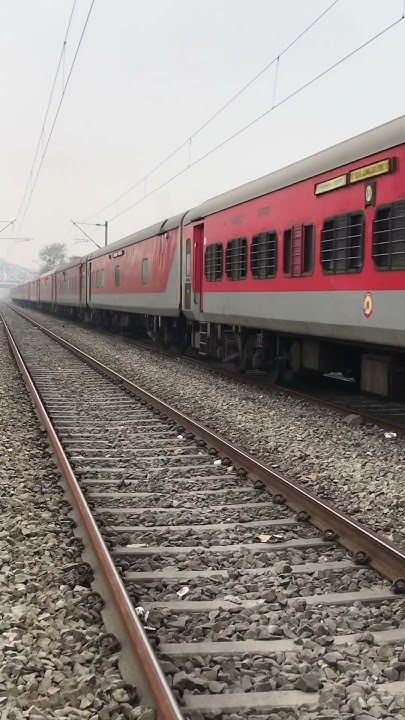 (12380) Amritsar Jallianwala Bagh express Depart from Ludhiana Junction #shorts #travel ...