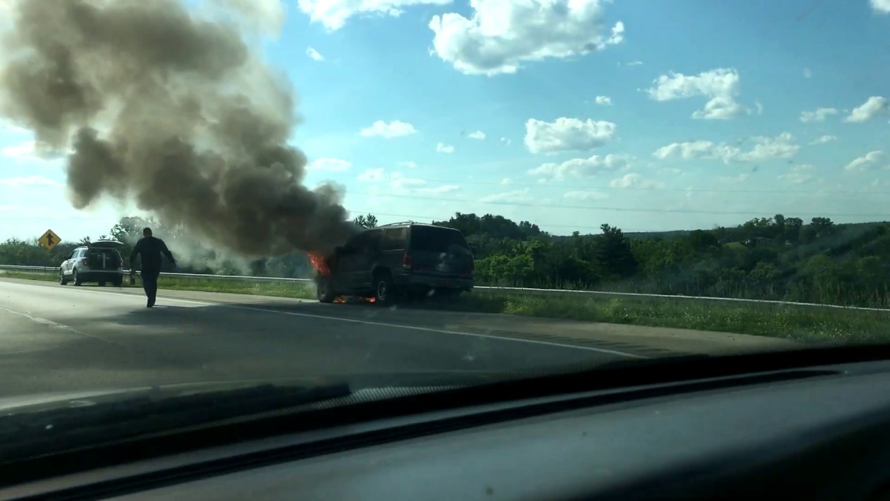 Ford Explorer on fire in New Concord OH, 70 Westbound 6/2/2017 - YouTube