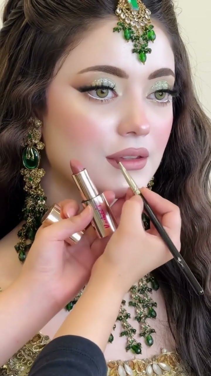 trending beautiful makeup 💄 tutorial 💄💄 viral lipstick makeup 💄🧏🏻 - YouTube