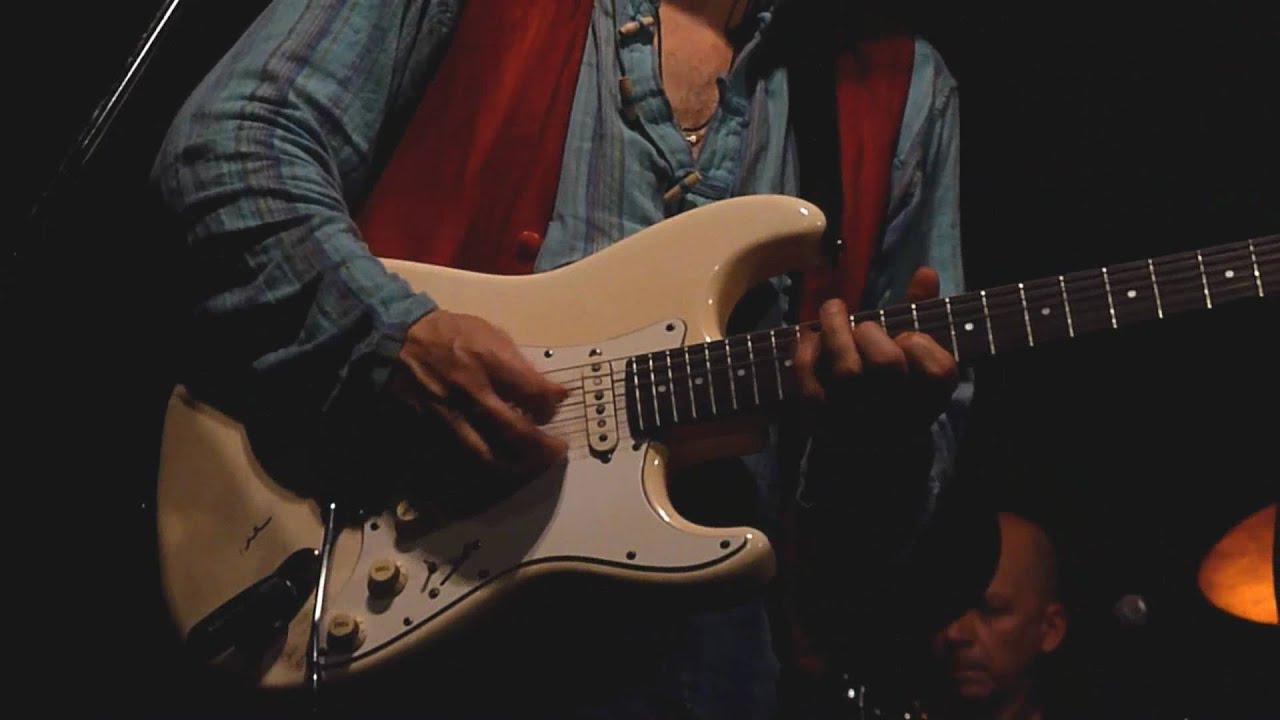 Robin Bibi Band - People Get Ready - freat: Paul Cox - YouTube