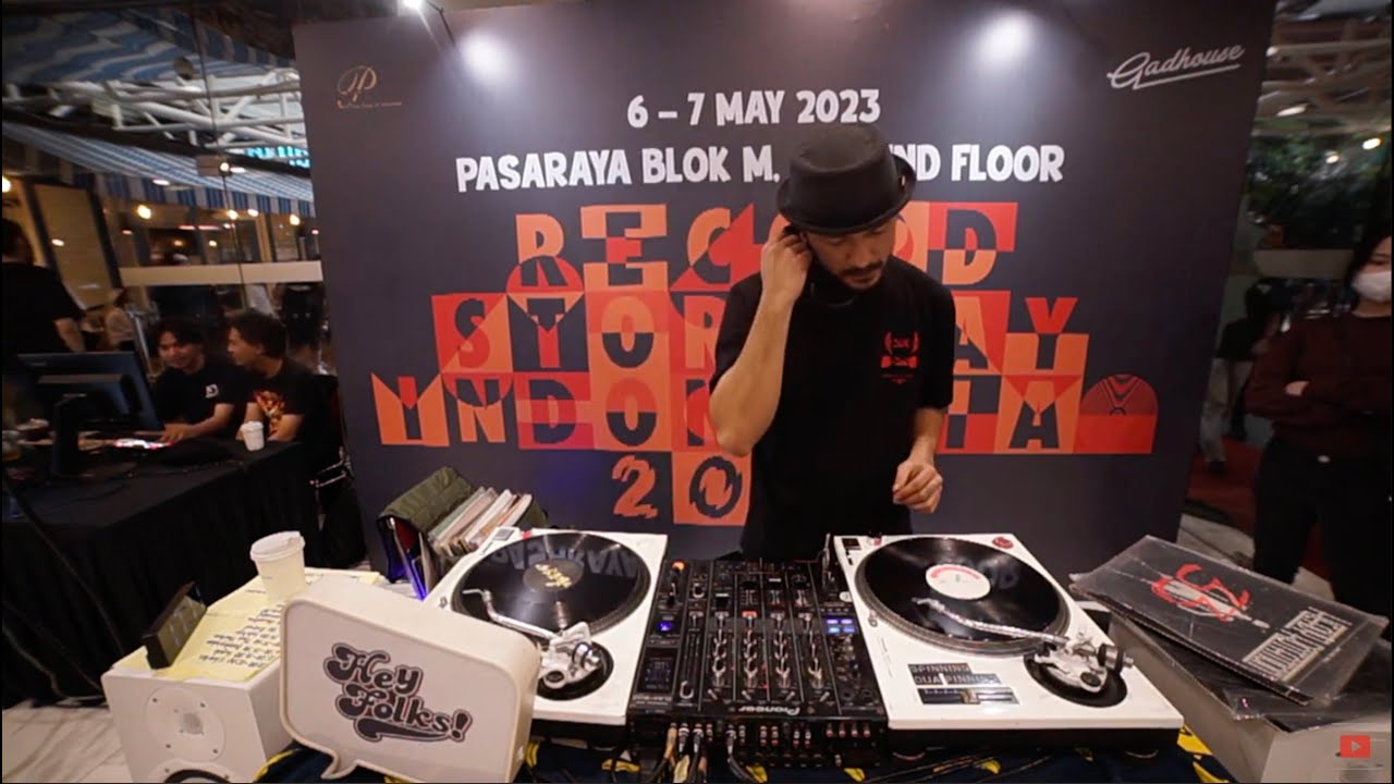 Dewanto (Vinyl Set) @ RECORD STORE DAY INDONESIA - YouTube