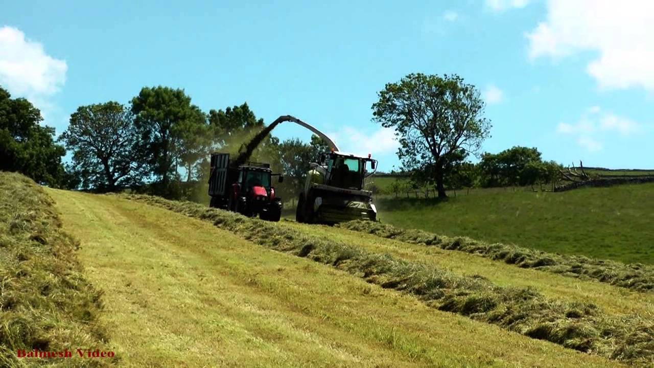 Fell Silage - Lifting with Claas in the Hills. - YouTube