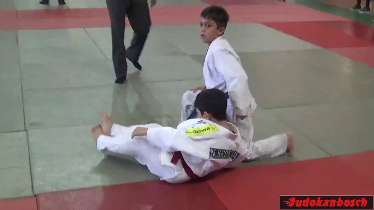 5º Torneio AIJEC de judô Itapira 27 08 2017 Luta 20 Natan Serikawa ...