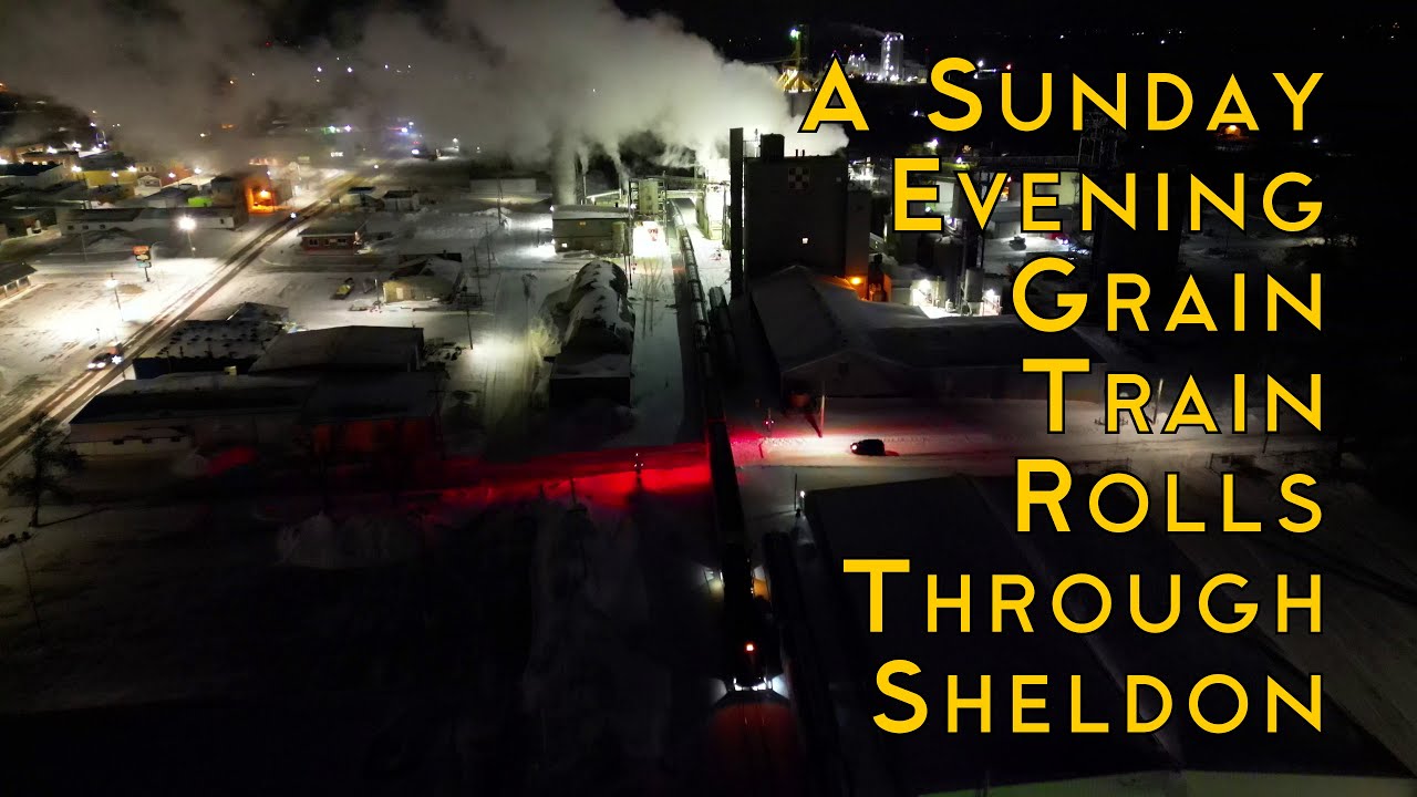 A Sunday Evening Grain Train Rolls Through Sheldon - YouTube