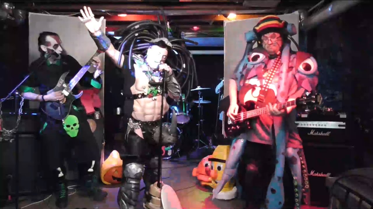 Super Satan Show - Fender Staxx and the Super Villains! - YouTube