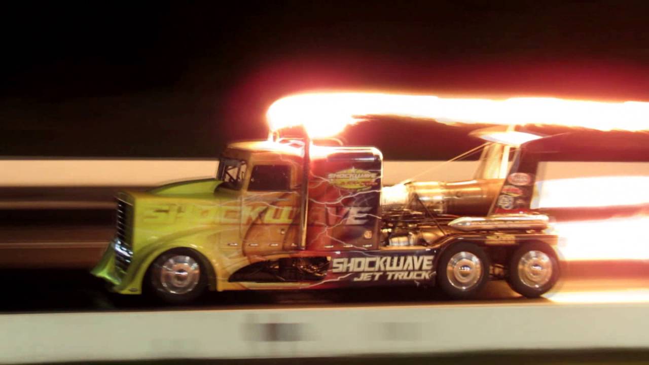 Shockwave Jet Truck 2016 Lebanon Valley Dragway Night Of Fire - YouTube