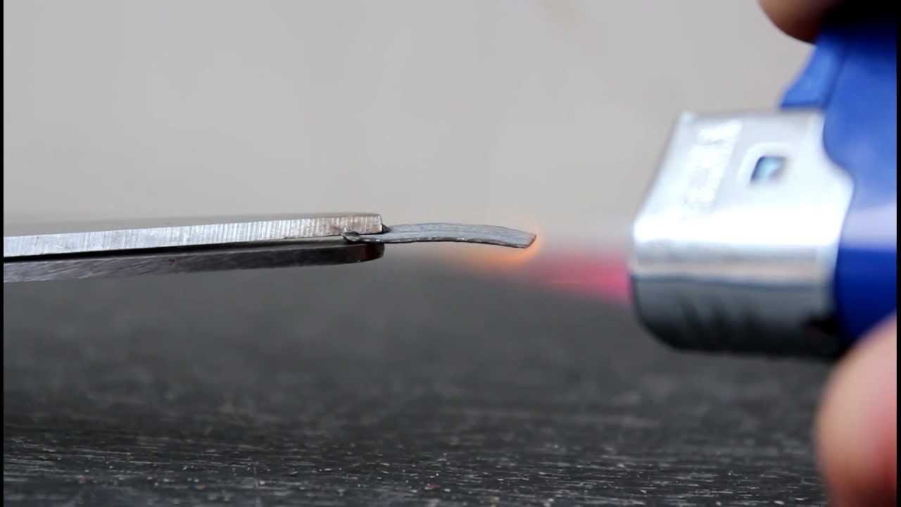 Burning Magnesium Ribbon(1080p) - YouTube