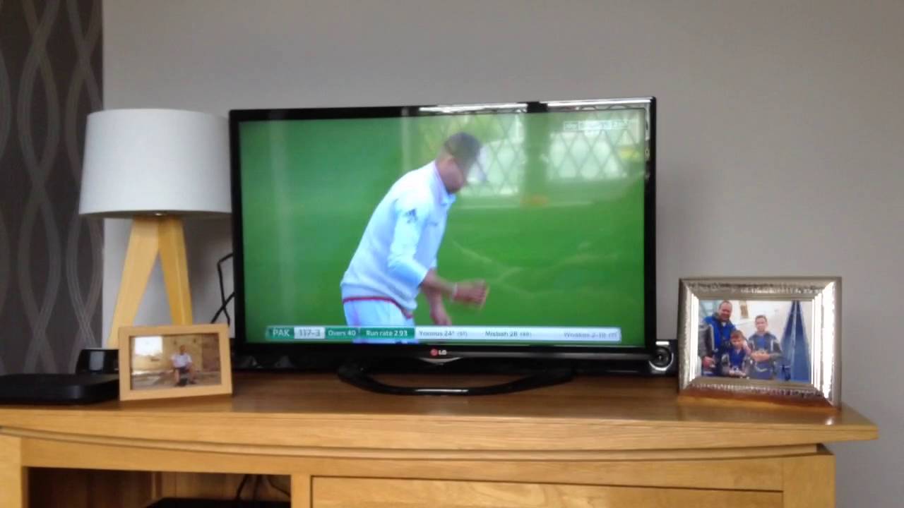 Sky Q. Fluid viewing? - YouTube