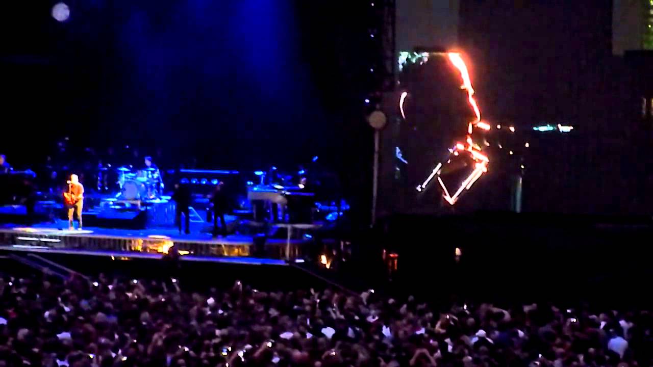 Bruce Springsteen - Empty Sky & Trapped, Live @Ernst Happel stadion ...