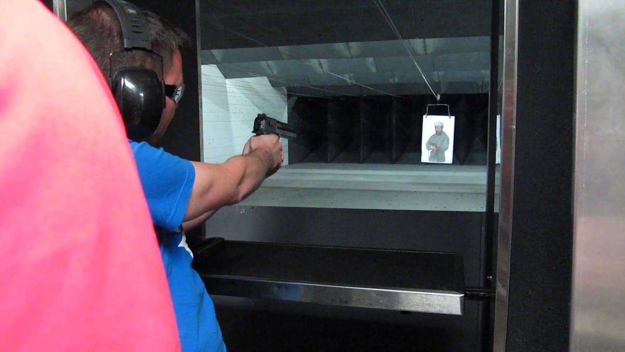 Shooting the Desert Eagle .50 Cal in Las Vegas @ MGV Machine Guns Vegas ...