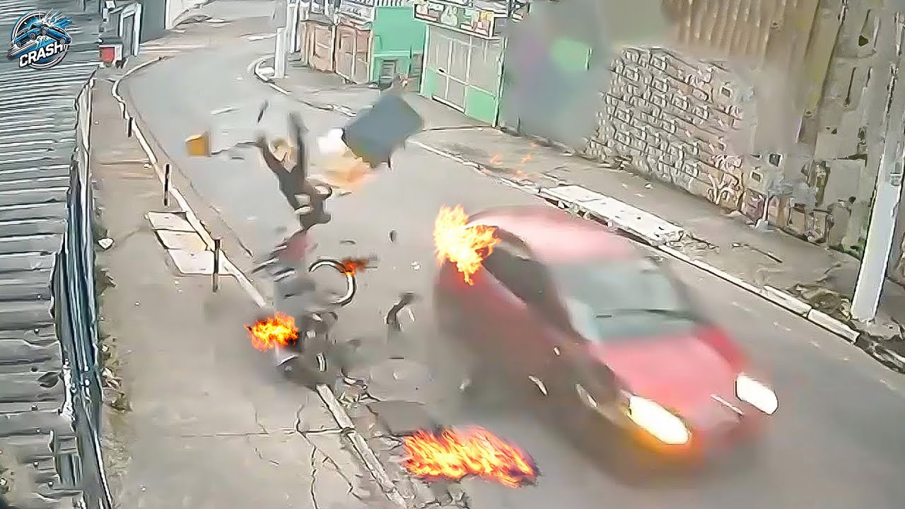 Tragic! Ultimate Car Crashes Filmed Seconds Before Disaster That Will ...