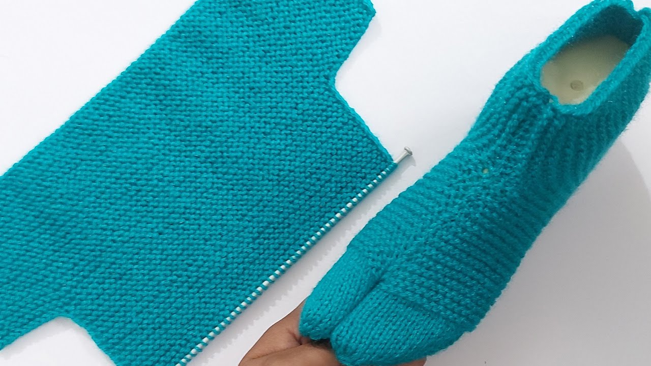 Easy Knitting Thumb Socks , Shoes , Anghuthey Wali Jurab - YouTube