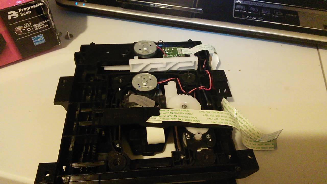 SONY DVP-SR210P REPAIR PART 1 - YouTube