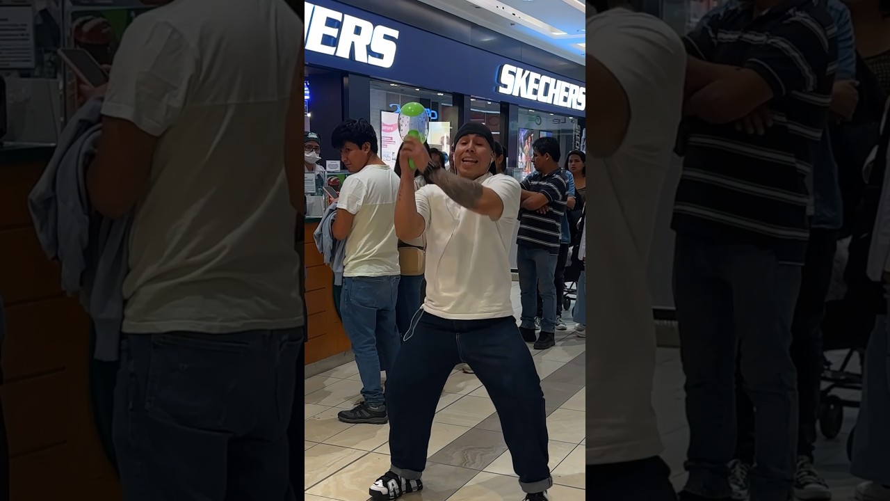 Martillazo en el 🤣 #daniflow - YouTube