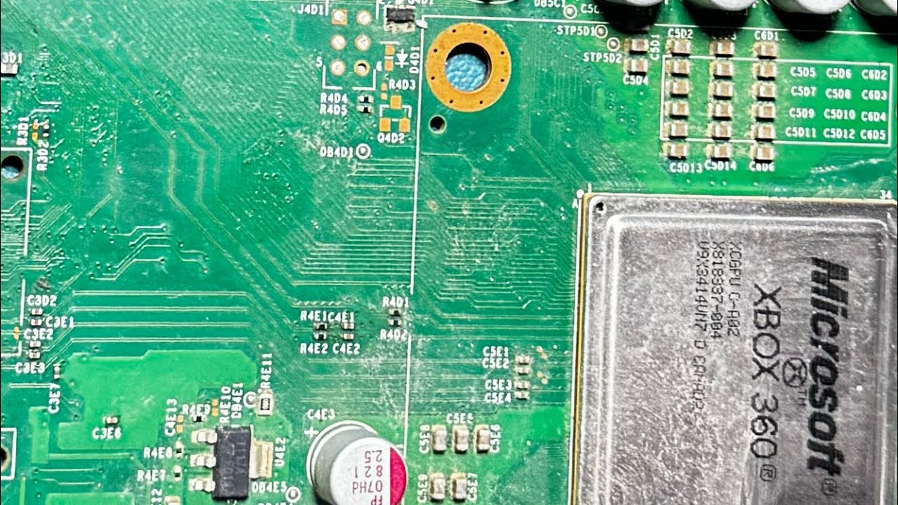 Xbox 360 Slim red ring of death - YouTube