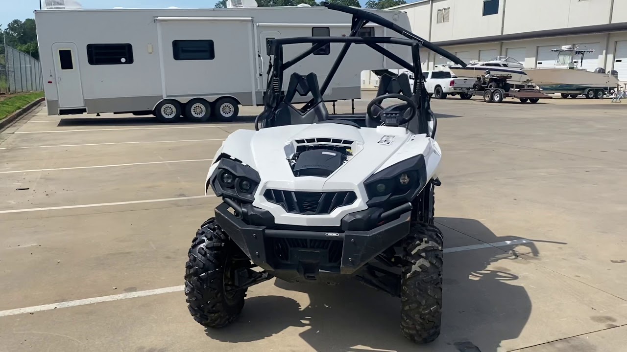 lot # 39977780/2019 Can-Am Commander 800R - YouTube