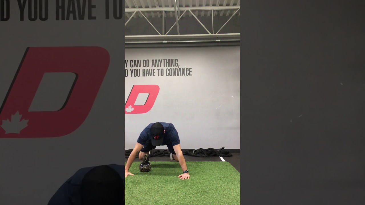 KB Bear Crawl Pull Thru + Lateral Crawl - YouTube