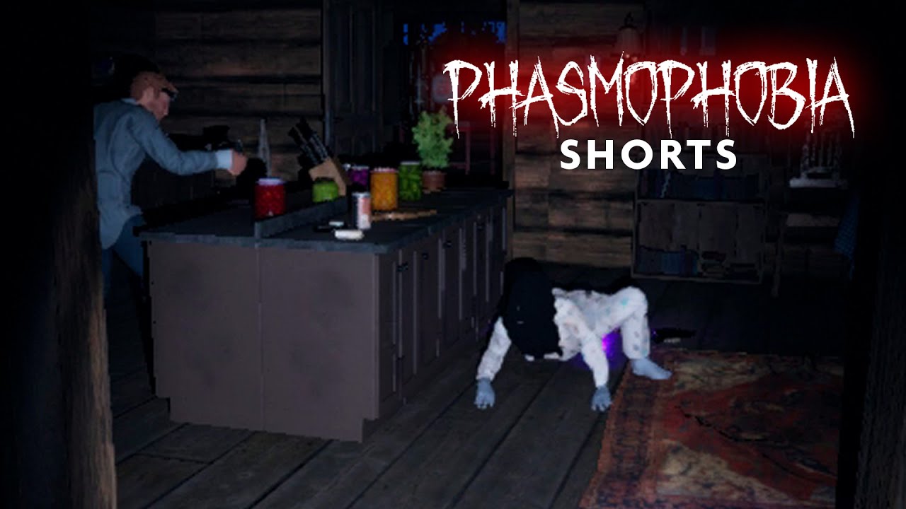Crawling Ghost Kiting in Tight Spots - Phasmophobia #shorts - YouTube