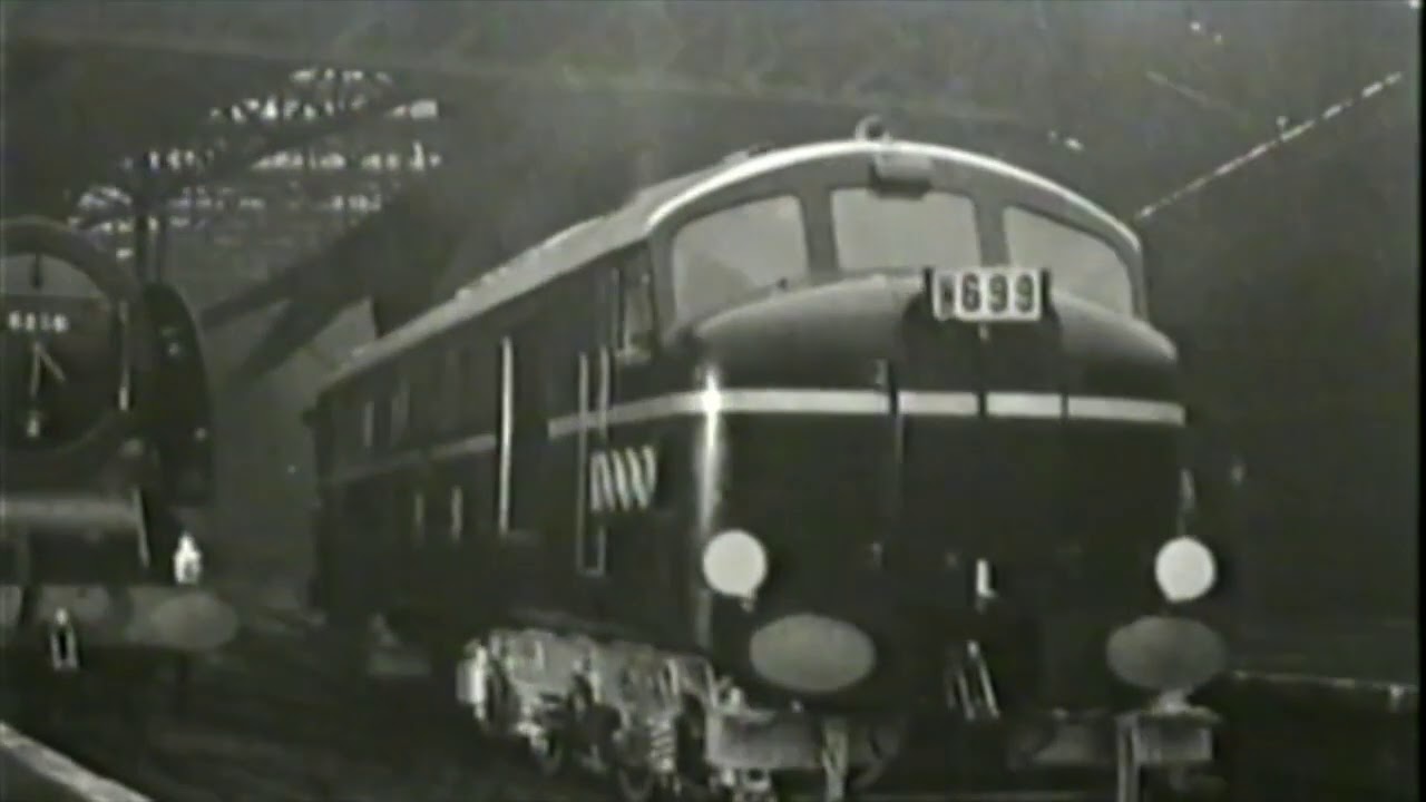 LMS Diesel 10000 at Euston - Original clip, 1947 - YouTube