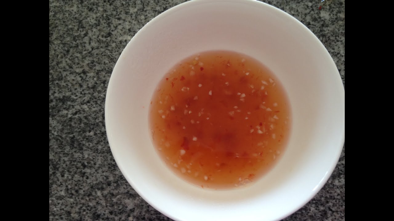 Ma recette : sauce au nuoc mam (sauce pour les nems) - YouTube