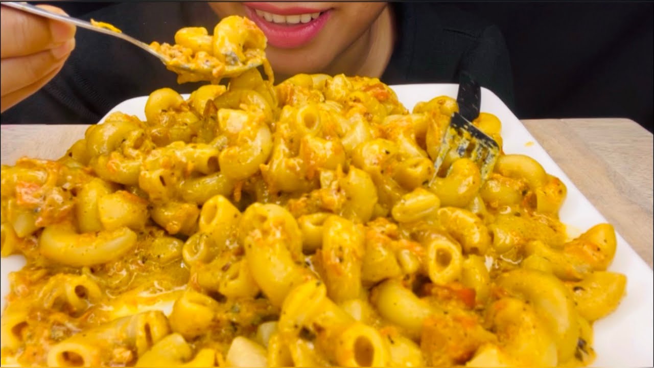 ASMR EATING CREAMY & CHEESY PASTA | EATING CREAMY CHEESY PASTA | NO ...