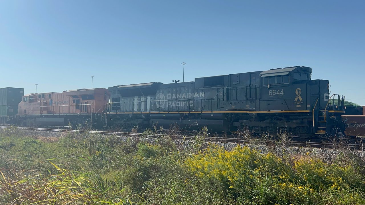 Duo CP heritage leads the CPKC I181-13! - YouTube