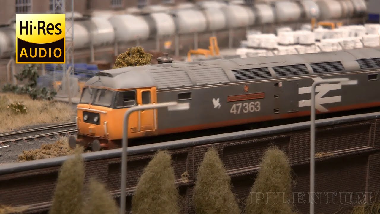 British railway modelling and excellently weathered trains on Farkham’s ...