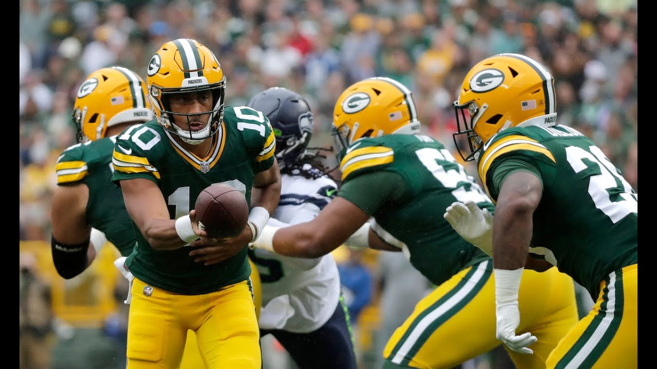 Packers quarterback Jordan Love breaks down the art of selling the fake handoff - YouTube