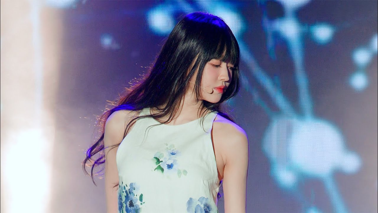 241001 오마이걸 오늘은 '덮샤' 유아 : Classified (클래시파이드) 세로 직캠 (YooA Fancam) @ DB콘 ...
