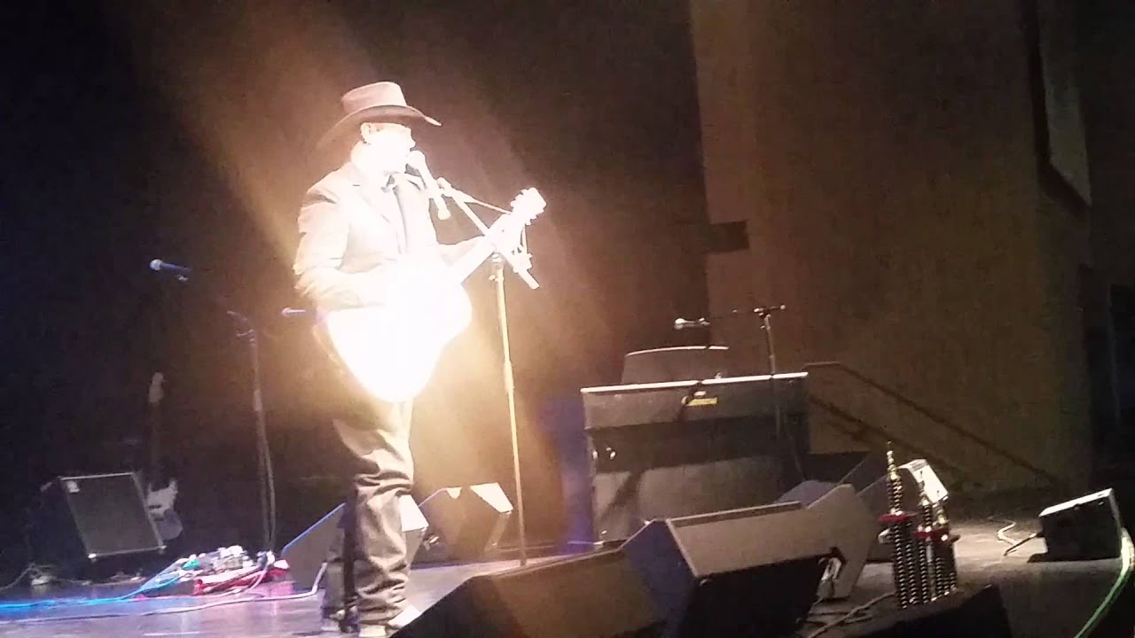 Chad Bramlet Covering Garth Brooks - YouTube