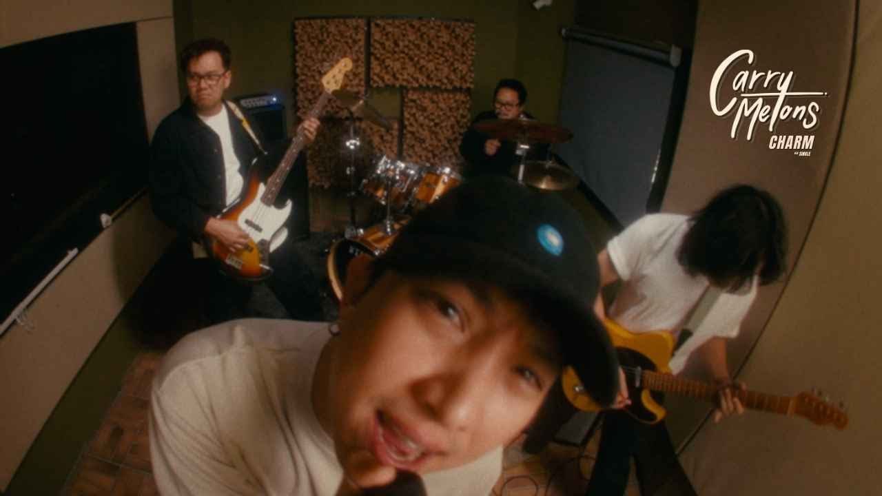 ฉ่ำ (Charm) - Carry Melons [Official MV] - YouTube