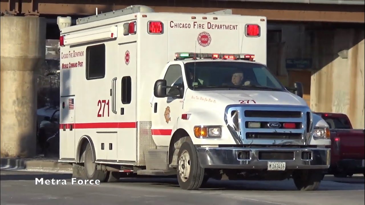 Chicago Fire Dept Field Chief 4-5-3 & Command Van 271 Responding - YouTube